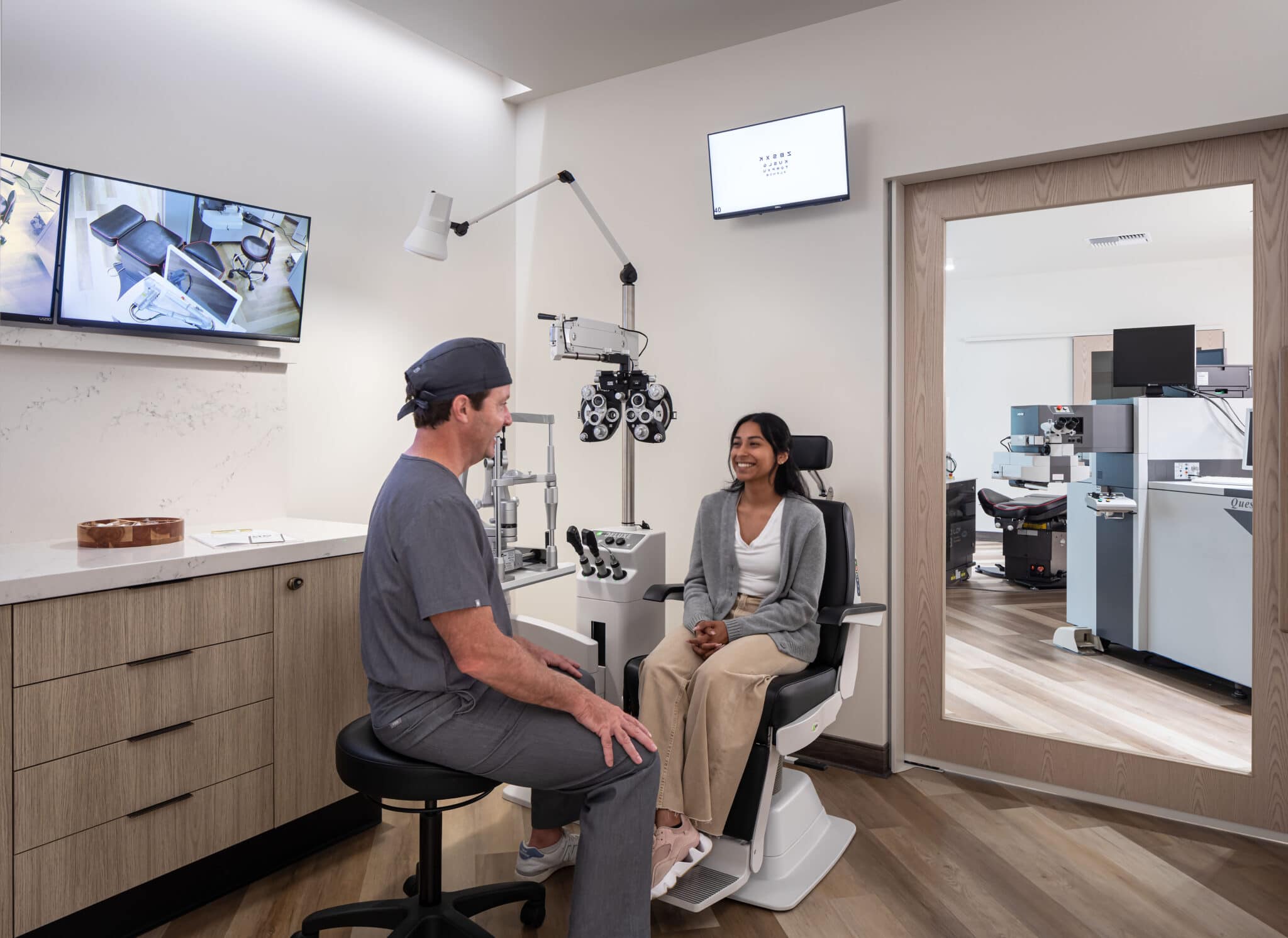 Presbyopia Surgery - Monovision LASIK | SHARPEVISION